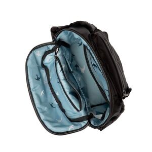 lug | Bags | Lug Alpine Crossbody Bag Bnwt | Poshmark